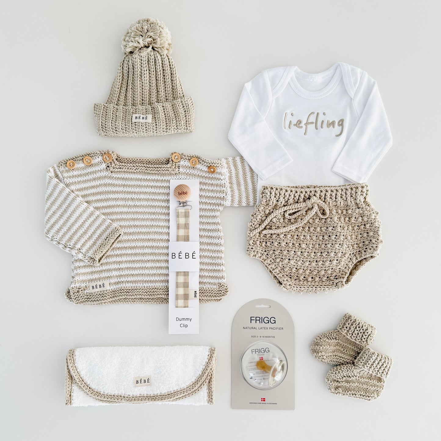 Beige Bébé Gift Box – Bébé Cadeaux